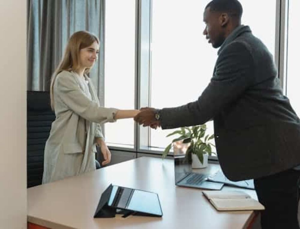 27 GIFs that prove being an HR Manager is fun - Hppy Blog