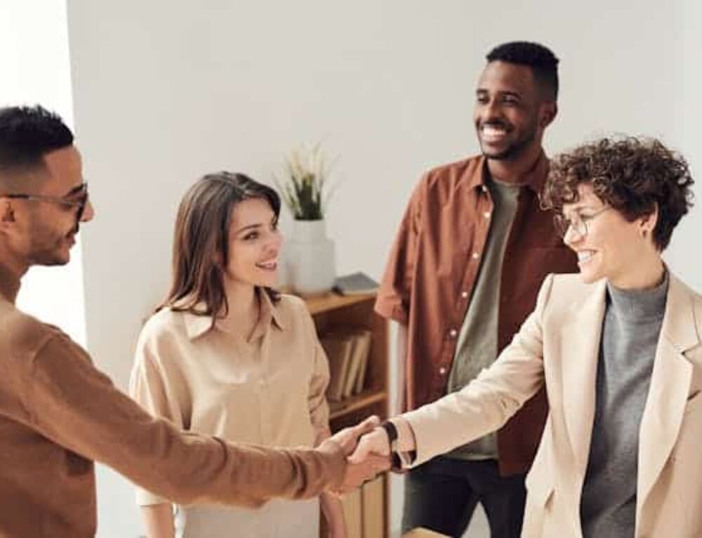 27 GIFs that prove being an HR Manager is fun - Hppy Blog