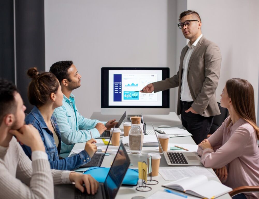 9 Ways To Fight Monotony At Work - Hppy
